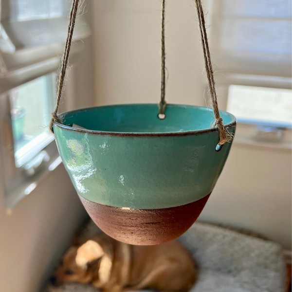 Ceramic Air Plant Holder - Handmade From Speckled Recycled Clay - Small ...