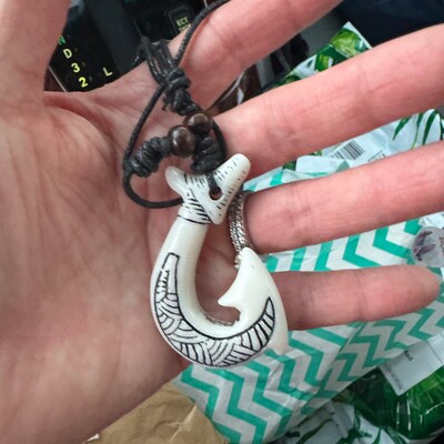 Maui Hooks Hei Makau Adjustable Bone & Resin Necklaces Story Included ...