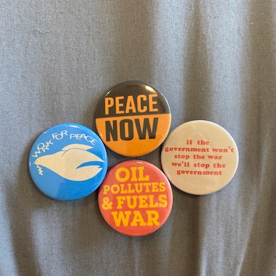 4 Anti-war Vintage Remake Badges Retro Pinback Buttons Peace Protest ...