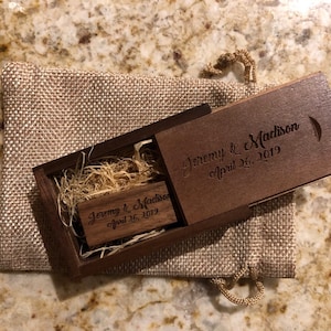 Thin Walnut USB & Wood Box Set Wood Wool Custom Engraved USB Set Video ...