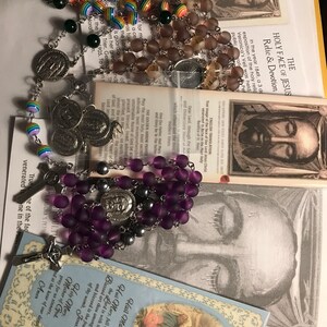 HOLY FACE of JESUS Set of 3 Laminated Bookmarks and 3 Note | Etsy