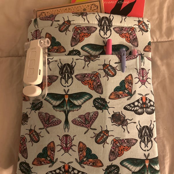 Monarch Butterfly Padded Book Sleeve W/ Pocket, Insect Cottagecore Cozy ...