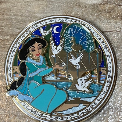 Cinderella Character Frame Fantasy Pin LE 50 - Etsy