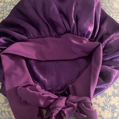 Single-lined Satin Tie Bling Wide Band Bonnet With Adjustable Wide Ties ...