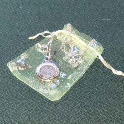 Cook Islands Bird Coin Necklace Cooks Islands Coin in a Pendant Tray - Etsy