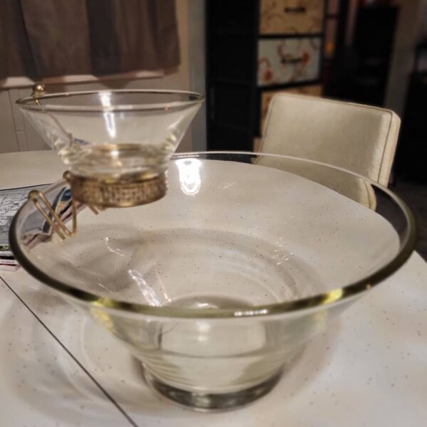 Marigold Carnival Glass Bowl Made by Dugan Glass Company - Etsy