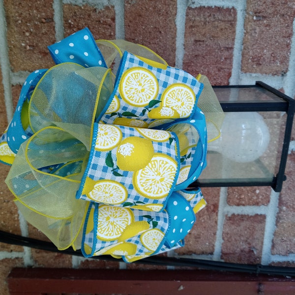 Peacock Tree Topper, Six 48 Inch Streamers, Extra Large Peacock Bow ...