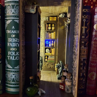 Book Nook Kit, Diorama, 'simple Single Wide' Diorama Book Nook SSW ...