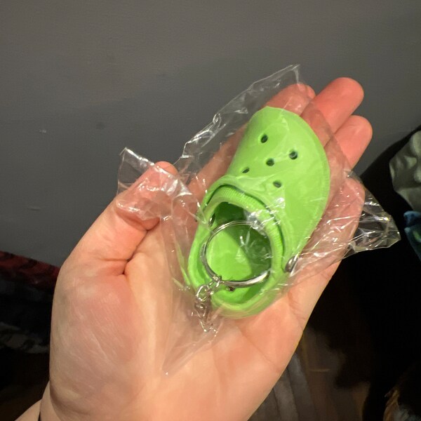 Mini Croc Keychain - Etsy