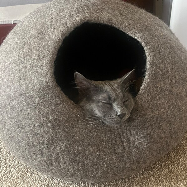 50cm Handmade Wool Cat Cocoon Bed / Cozy Cat Cave House - Etsy