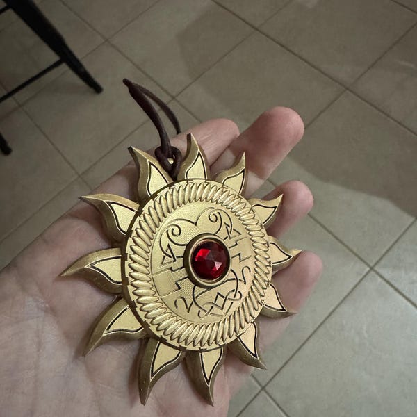 Holy Symbol of Ravenkind - Painted/unpainted (curse of Strahd, Dnd ...