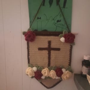PATTERN: Crochet Cross Tapestry - Etsy
