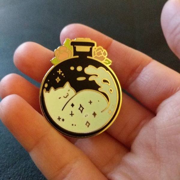Witchy Ghost Cat (black) - Glow in the Dark Enamel Pin - Etsy