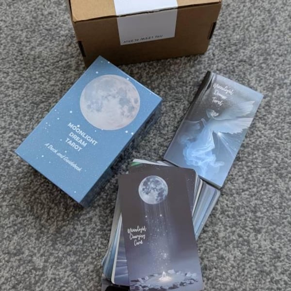 Moonlight Dream Tarot | 78 Tarot Cards Deck, 4 Extra Cards, 196-page ...