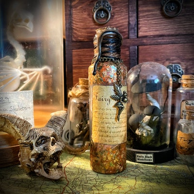 Venomous Calendula Potion. Potion Bottle. Poison Bottle. Victorian ...