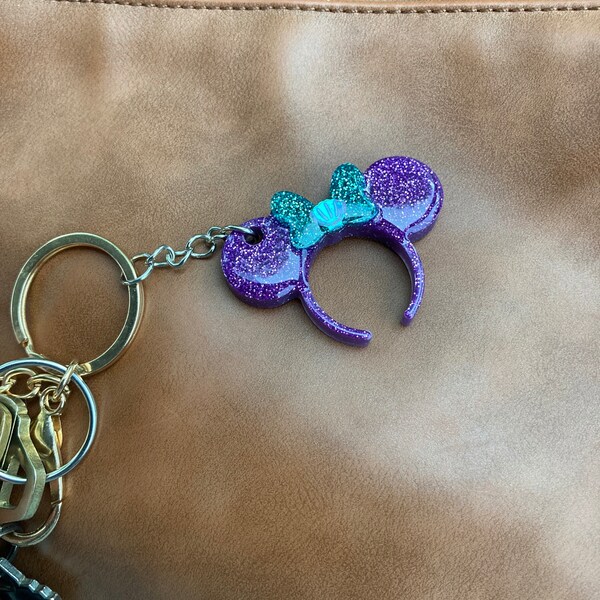 Princess-inspired Minnie Ear Keychains - Etsy
