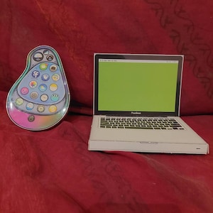 Pear Phone GX Greens - Etsy