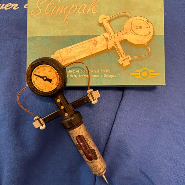Fan-art Replica Stimpak for Cosplay Props From Game Syringe Stimulator ...