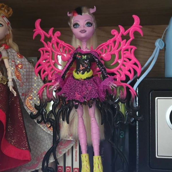 G1 Vintage Monster High Dolls. Draculaura Draculocker, Haunted ...