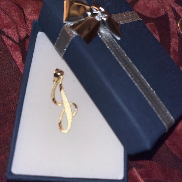 10k Solid Gold Initial Pendant Necklace - Letter Jewelry Gift - Etsy