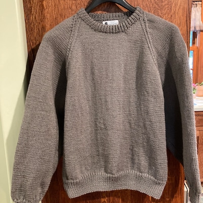 Mens Classic Round Neck Sweater With Raglan Sleeves in 4 Different ...