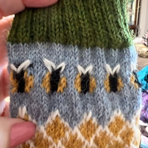 Bee Happy KIT Knitting Craft Kit Knit Your Own Bee Socks, All You Need ...