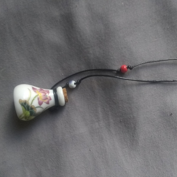 Round Crystal Clear Glass Potion Bottle With Cork Perfect Larping ...