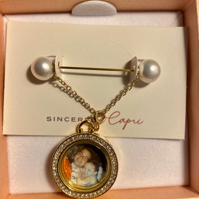 Gold Bridal Bouquet Locket Modern Wedding Bouquet, Bride Gift ...