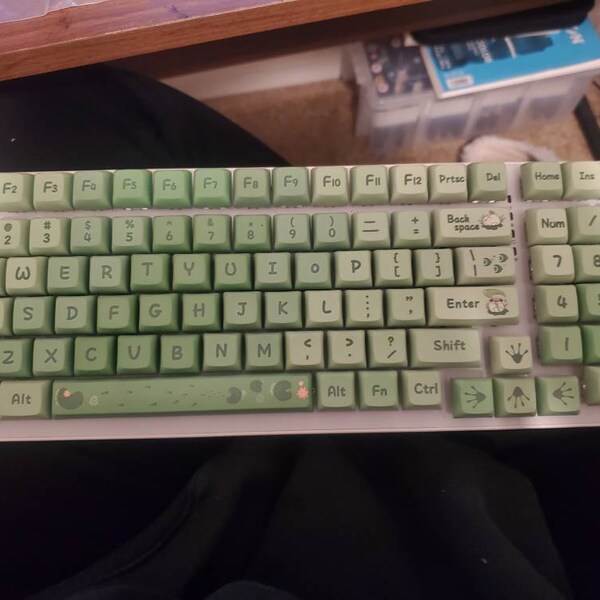 GREEN Frog Custom Keycaps | Keycaps Set | Artisan Keycaps PBT | XDA ...