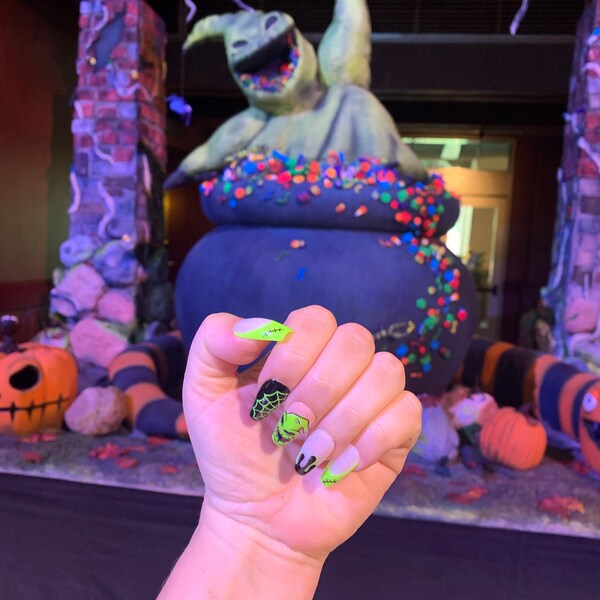 Halloween Oogie Boo Nails/ Halloween Press on Nails - Etsy