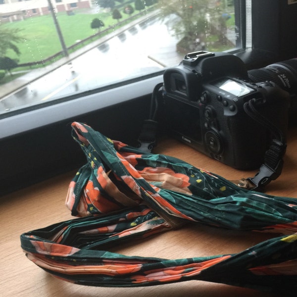 Essex Linen Camera Strap in Charcoal With Side Release Buckles -- 1.5 ...