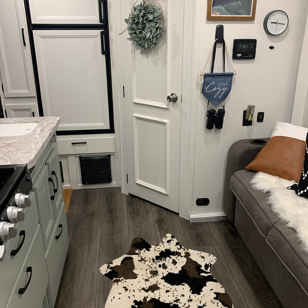 Moulding Made Easy™ Fully Assembled, Self-adhering Moulding Applied ...