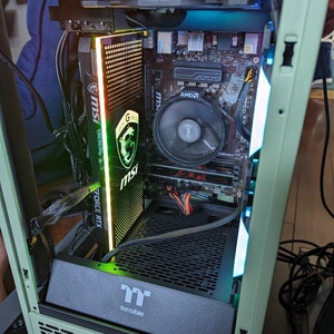 Dreambigbyray Custom Colorful Version Gpu Standing Support Pc Case ...