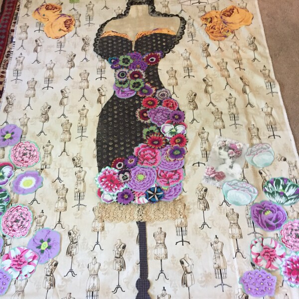 Quilt Pattern, Perfect Form, Pieced Quilt, Collage Quilt, Dress Form ...