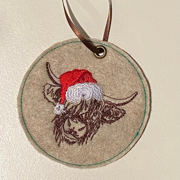 Christmas Highland Cow Machine Embroidery Design, Winter Bohemian Santa ...