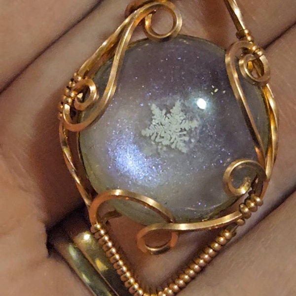 Real Snowflake Preserved Artist Danielle Oliver Captured Real Snowflake ...