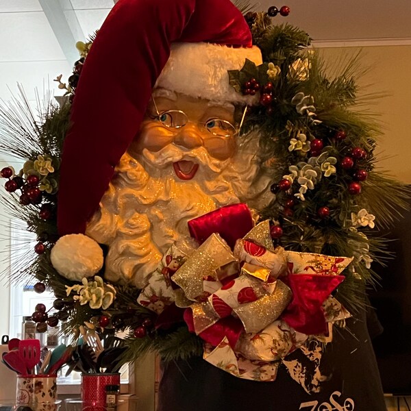 Skull Skeleton Totem Pole, Purple and Pink Flowers, Gothic Decor ...