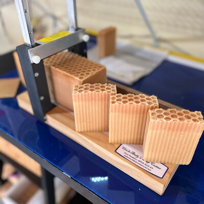 Uncle Andy's Soap Cutter Wavy Blade crinkle Cut Soap Loaf Cutter for ...