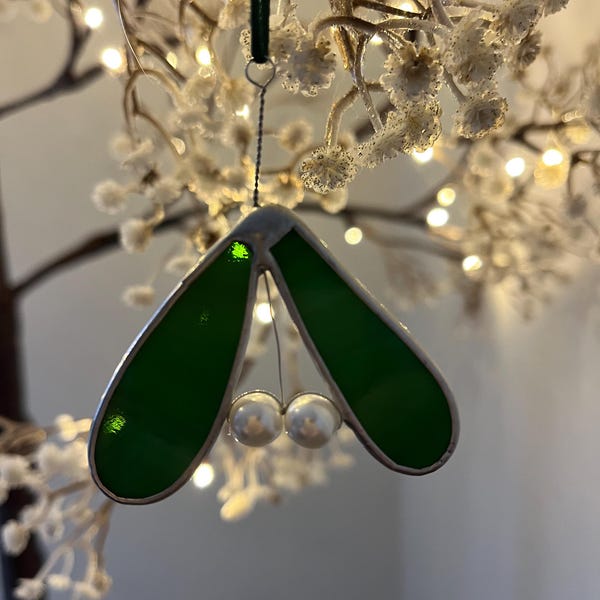 3 Glass Bauble, Mistletoe Christmas Decoration, Mistletoe Tree ...