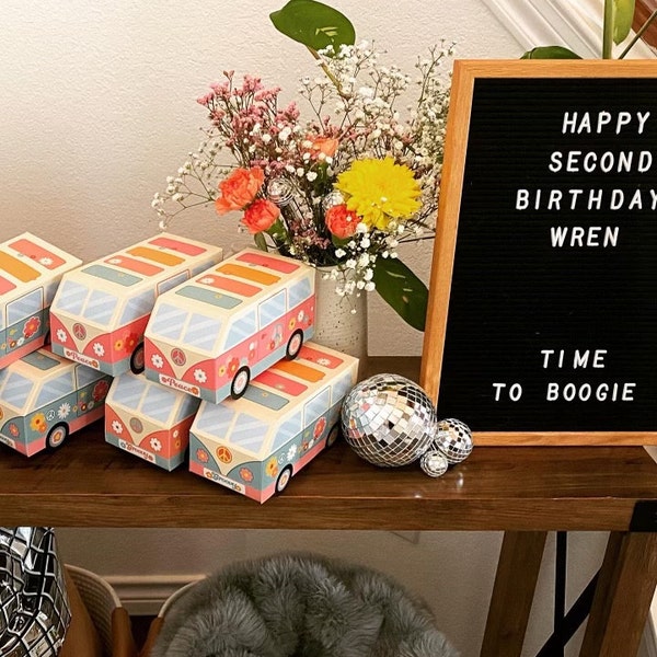 Groovy Retro Hippie Boho 60s 70s Tye Dye Party Centerpieces for Tables ...