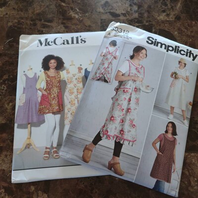 Uncut Simplicity Sewing Pattern 9312, Misses' Wrap Around Aprons Sewing ...