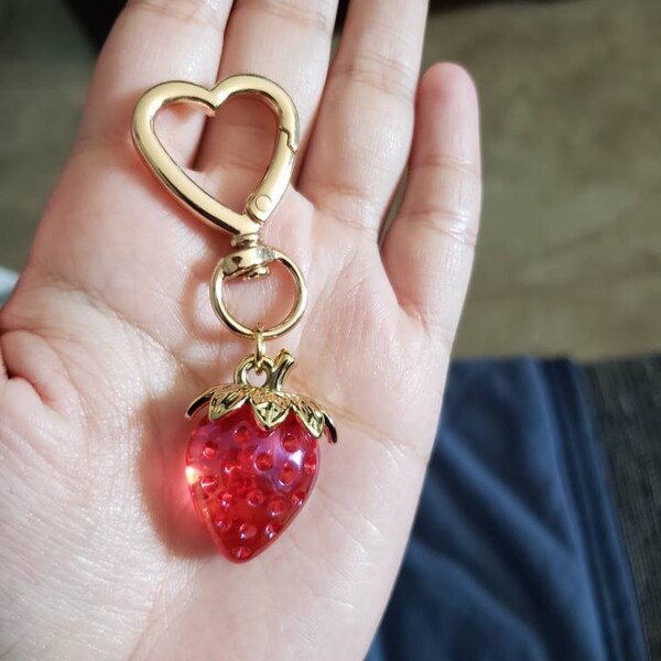 Beautiful Strawberry Heart Keychain, Keychain Accessories, Keycharm ...