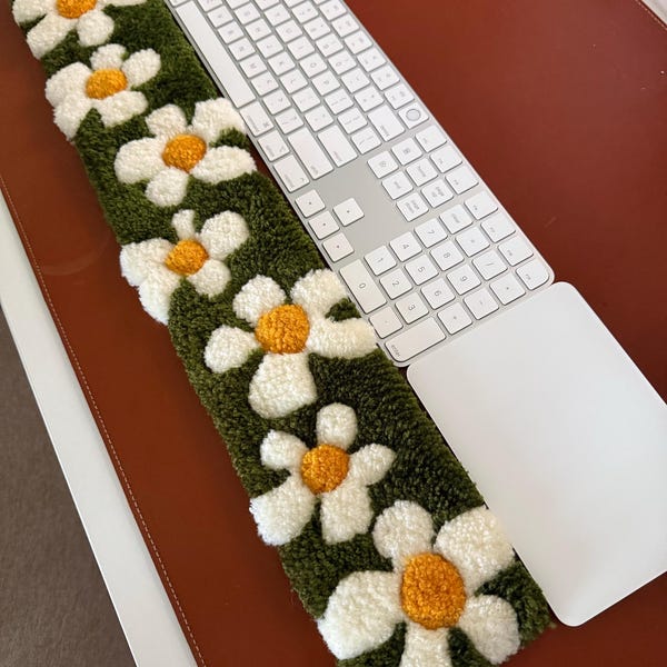 Handmade Fluffy Tufted Keyboard Rug – 3D Moss Desk Decor, Daisy Wrist ...