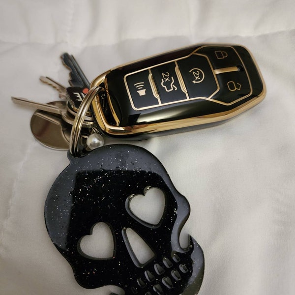 Glitter Skull Keychain - Etsy