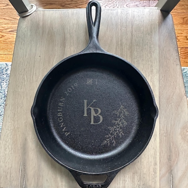 Custom Engraved Lodge Cast Iron Skillet: Personalized Chef Gift - Etsy