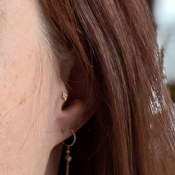 14K Solid Gold Cartilage Tragus Helix Inner Conch Nose Sunlight Star ...
