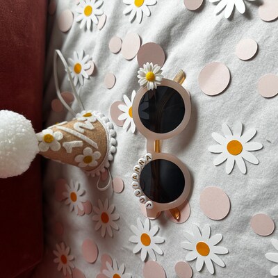 Groovy Medium Birthday Crown Two Groovy Birthday Retro Daisy Flower ...