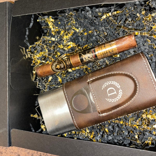 Personalized Humidor Cigar Case With Accessories, Leather Cigar Case ...