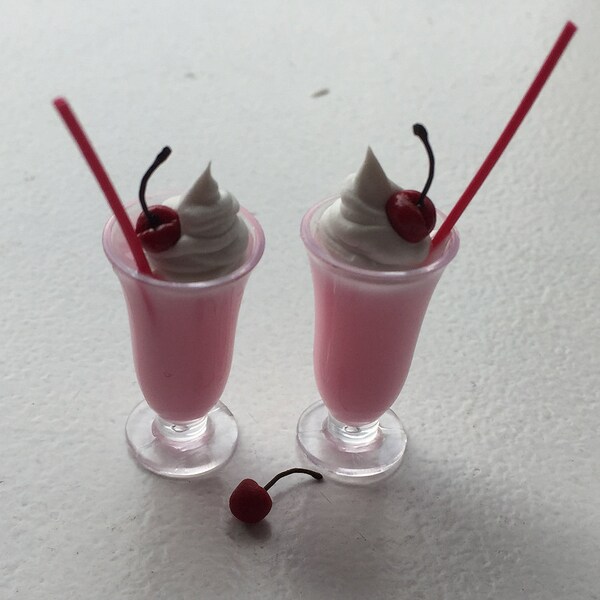 ONE 1:6 Scale Miniature MILKSHAKE Strawberry OR Chocolate With Whipped ...