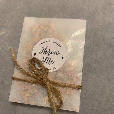 Personalised Throw Me Sticker, Confetti Wedding Label, Wedding Favour ...